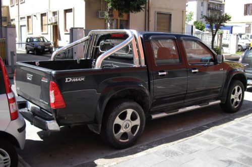 Isuzu D-Max rear view | Car Models List