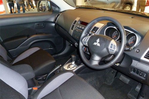 Mitsubishi Outlander Car Model | Detailed Review of Mitsubishi ...